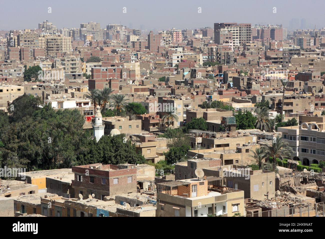 Il Cairo è la capitale dell'Egitto e la città più grande del mondo ...