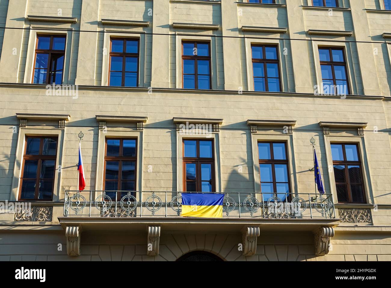 Bandiera ceca ucraina immagini e fotografie stock ad alta risoluzione ...