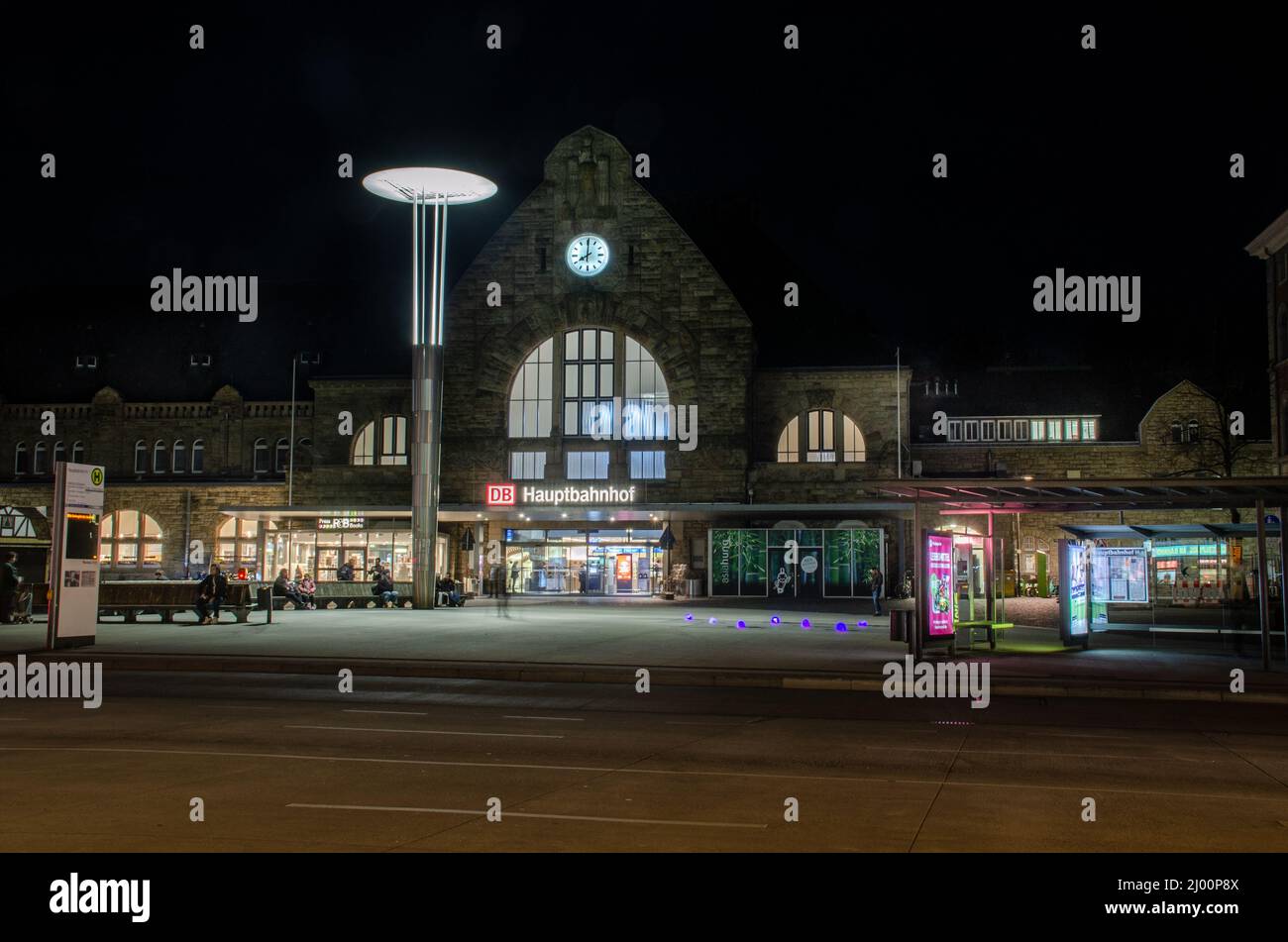 Aachen hauptbahnhof immagini e fotografie stock ad alta risoluzione - Alamy