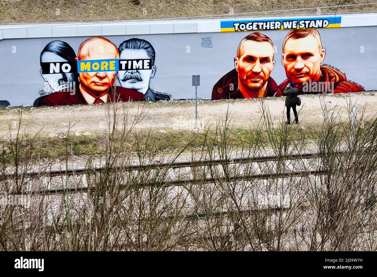 Murale dei fratelli gdansk klitschko immagini e fotografie stock ad ...