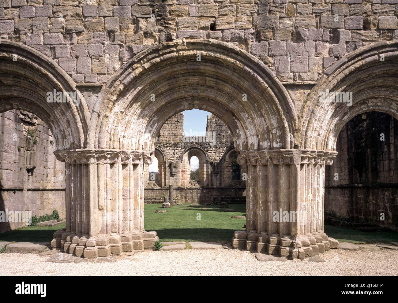 Eingang zum kloster immagini e fotografie stock ad alta risoluzione - Alamy