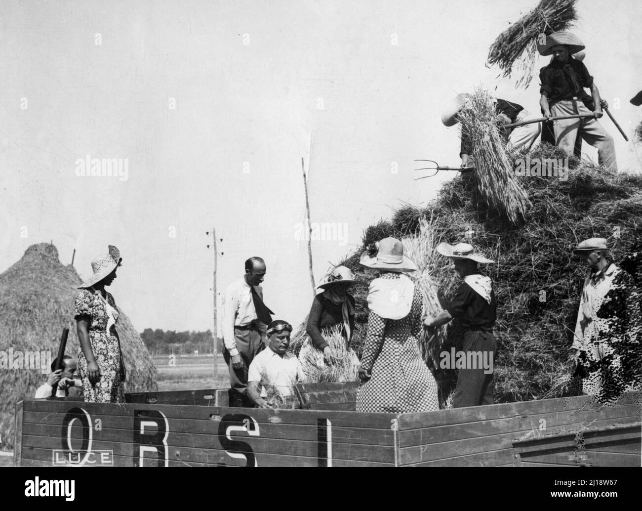 Cadavere di benito mussolini immagini e fotografie stock ad alta ...