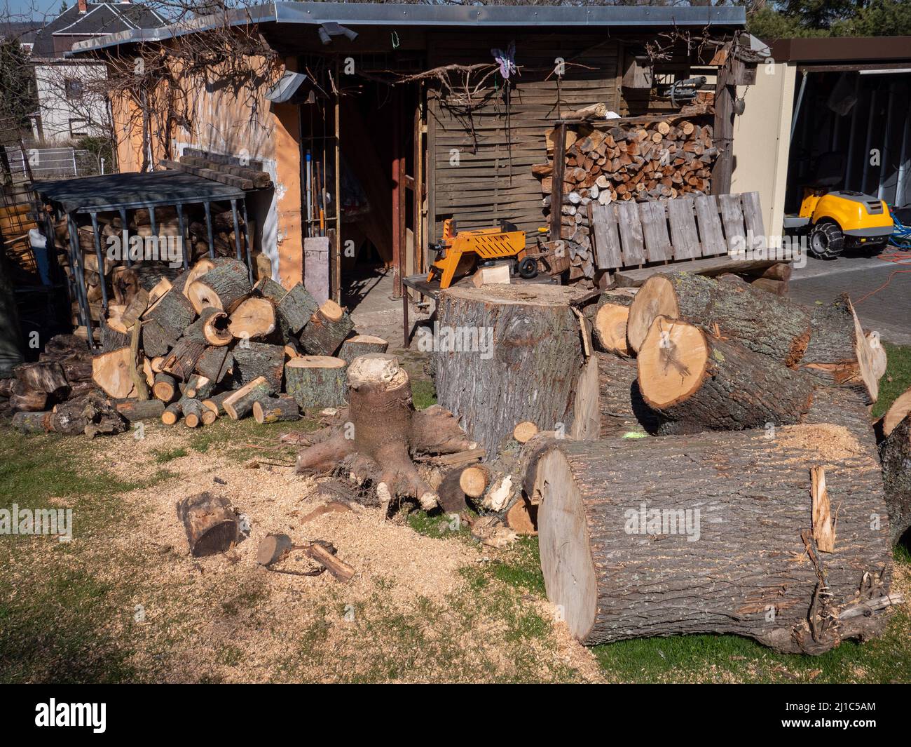 Prezzi della legna da ardere immagini e fotografie stock ad alta ...