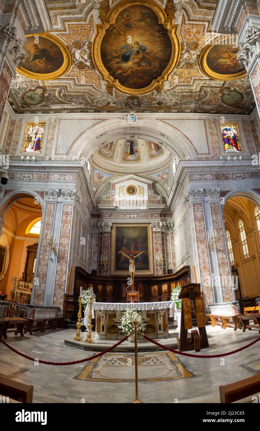 Altare maggiore di tutti i santi immagini e fotografie stock ad alta ...