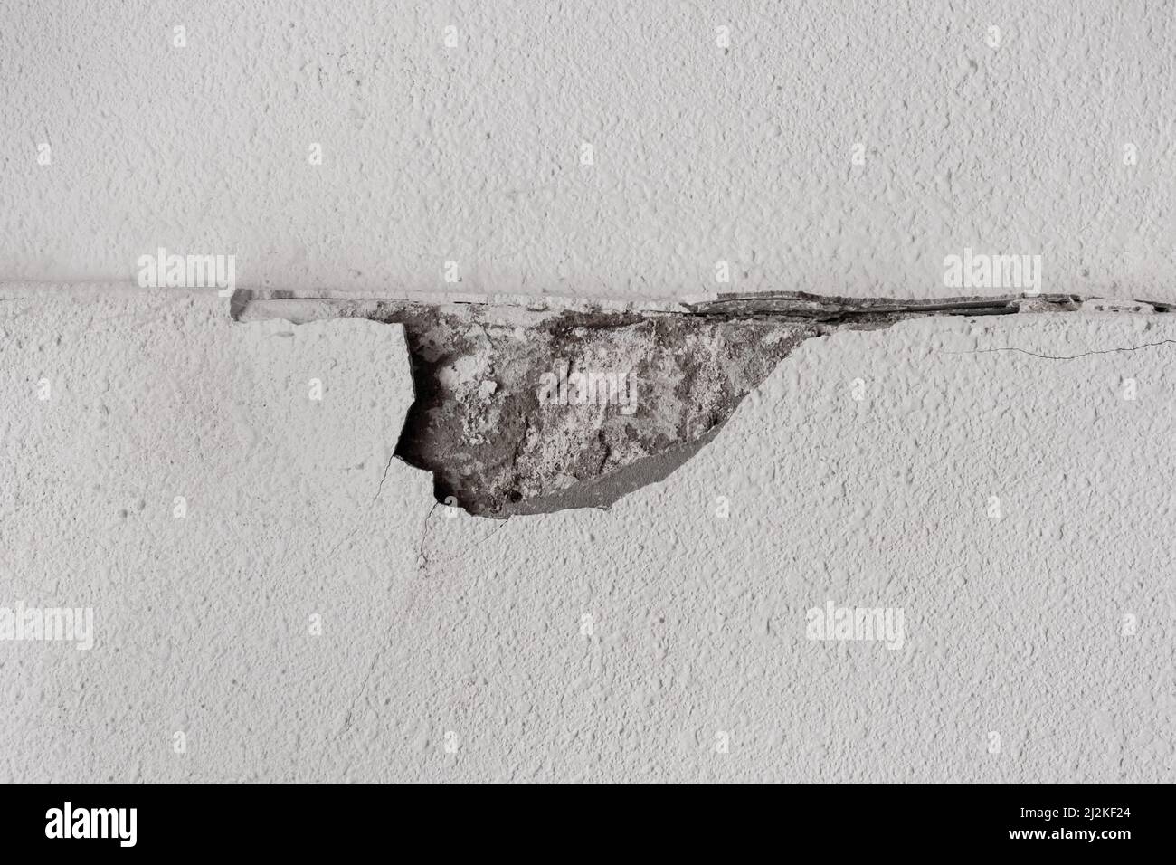 Intonaco di cemento rotto immagini e fotografie stock ad alta ...