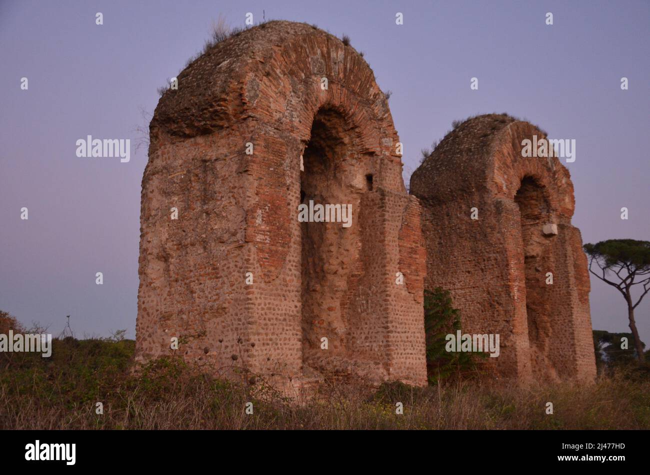 Acquedotti roma immagini e fotografie stock ad alta risoluzione - Alamy