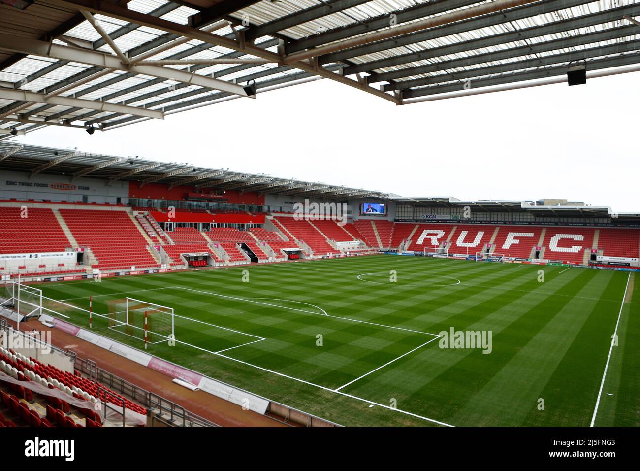 Una vista generale all'interno del terreno prima della partita della ...