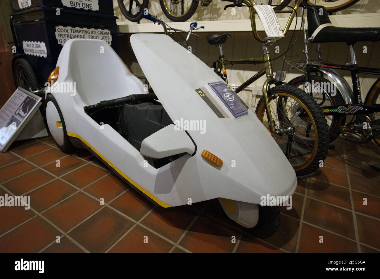 Auto elettrica sinclair c5 immagini e fotografie stock ad alta risoluzione - Alamy