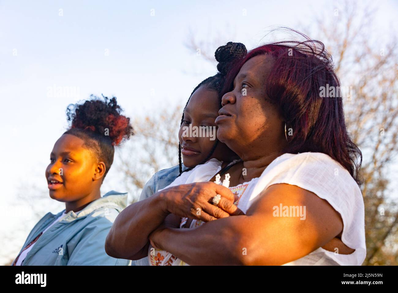 Azariah Bryant, 14, sorella di Ma'Khia Bryant, Jaa'Niah Bryant, 16, La ...