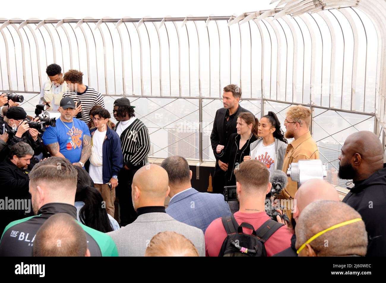 Katie taylor vs amanda serrano immagini e fotografie stock ad alta ...