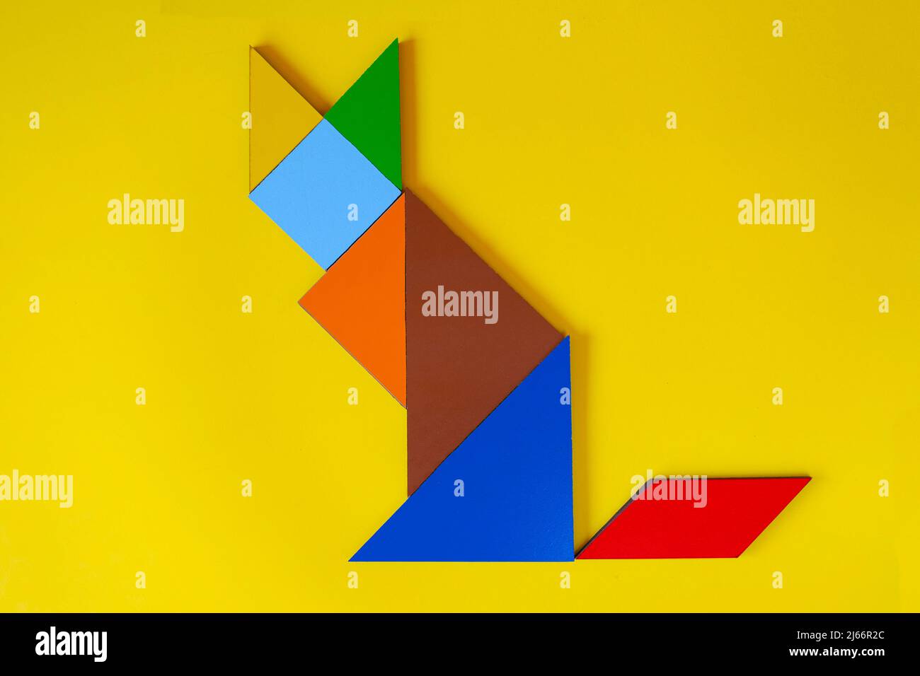 Puzzle tangram immagini e fotografie stock ad alta risoluzione - Alamy