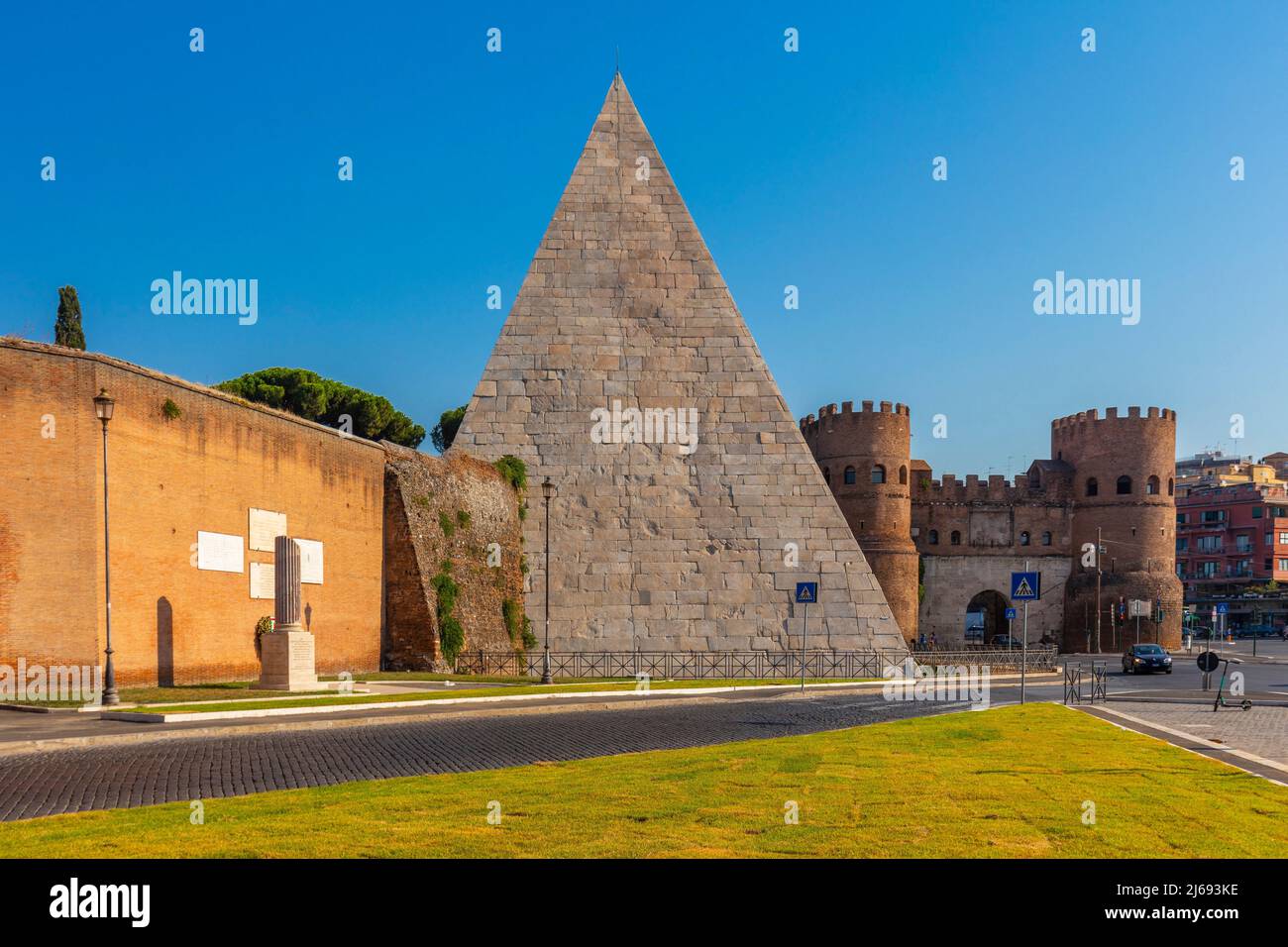 Piramide roma italia immagini e fotografie stock ad alta risoluzione ...