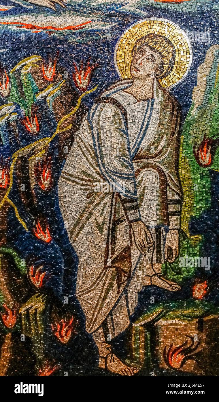 Roveto ardente mose immagini e fotografie stock ad alta risoluzione - Alamy