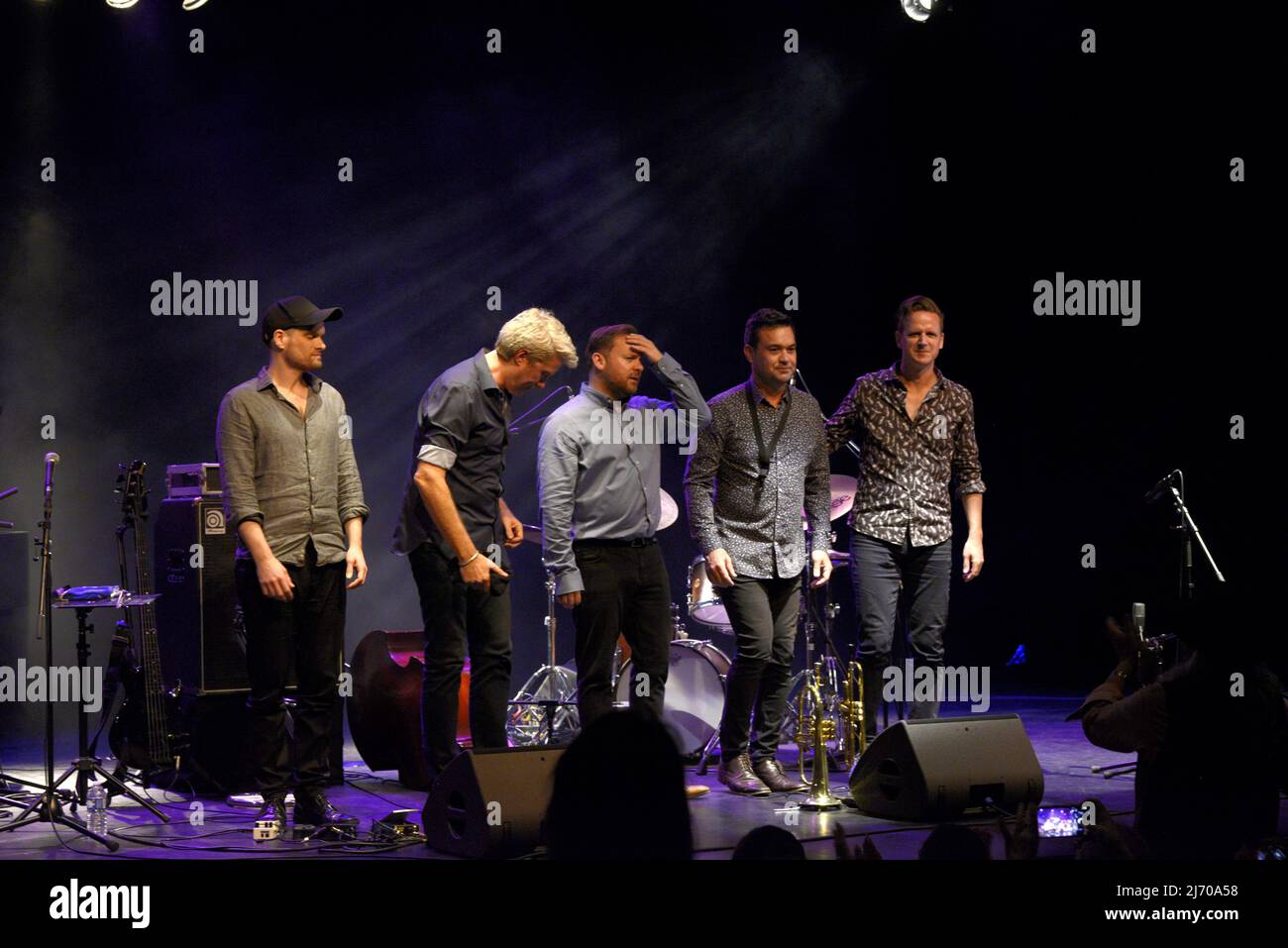 KYLE EASTWOOD e la sua band suonano alla Salle Juliette Greco di Carros ...