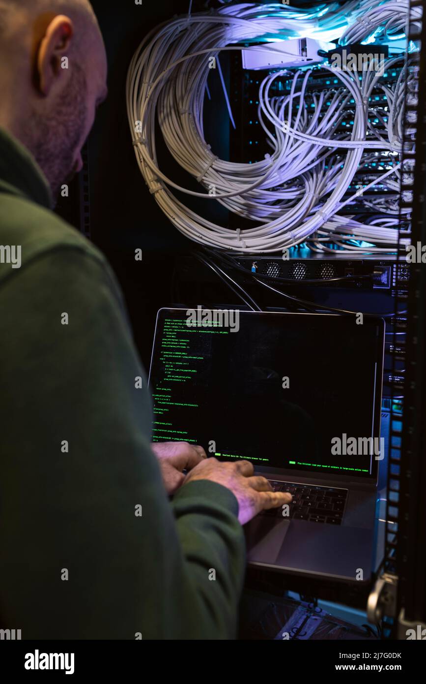 Programmatore di codice immagini e fotografie stock ad alta risoluzione ...