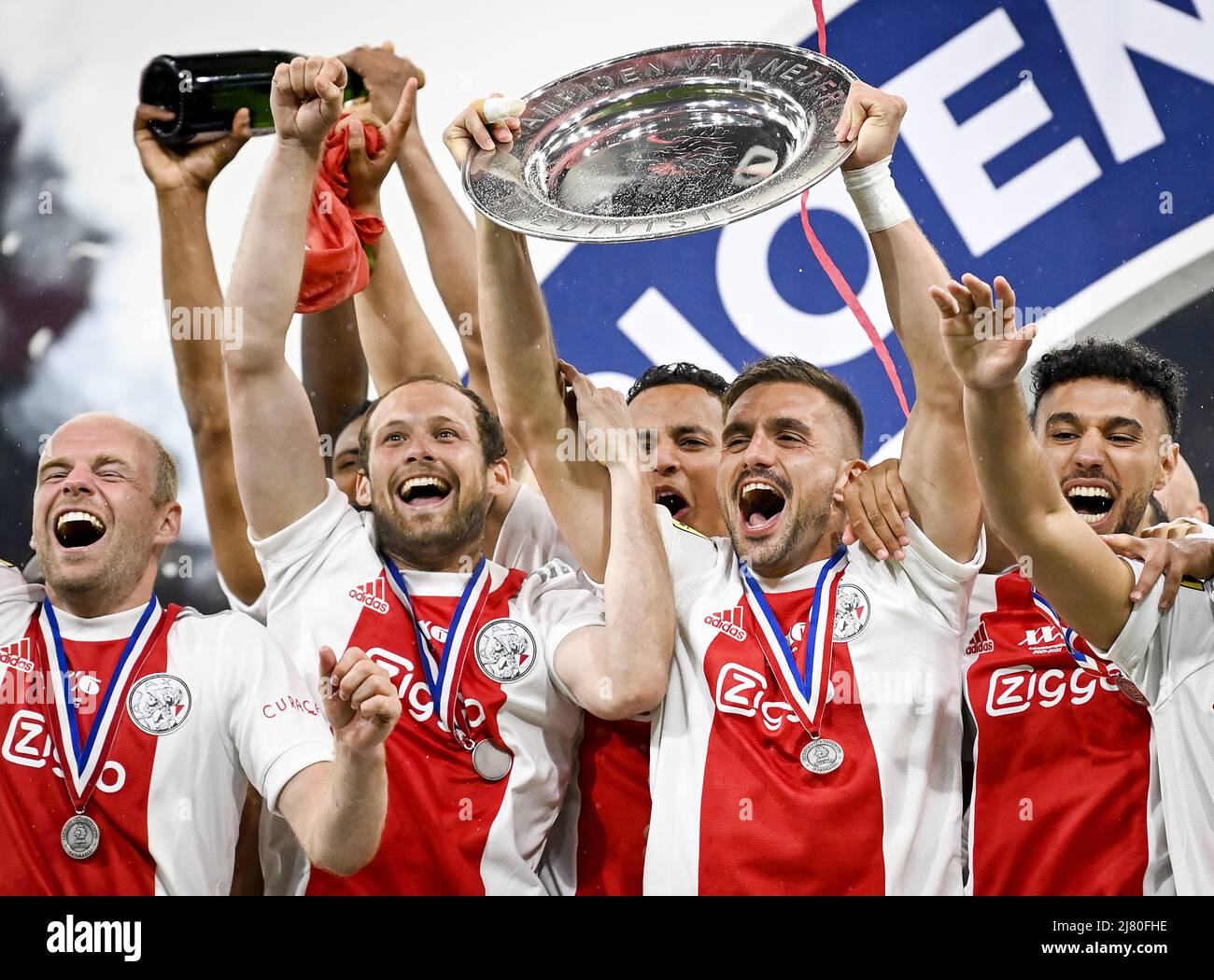 AMSTERDAM - (lr) Davy Klaassen di Ajax, Daley Blind di Ajax, Dusan Tadic di Ajax, Noussair ...
