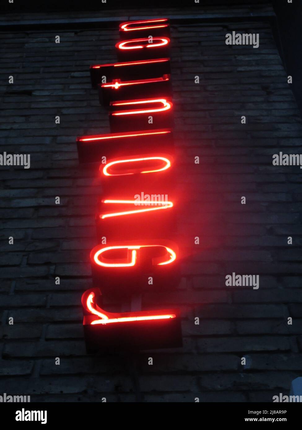 Segno di cocktail bar immagini e fotografie stock ad alta risoluzione ...