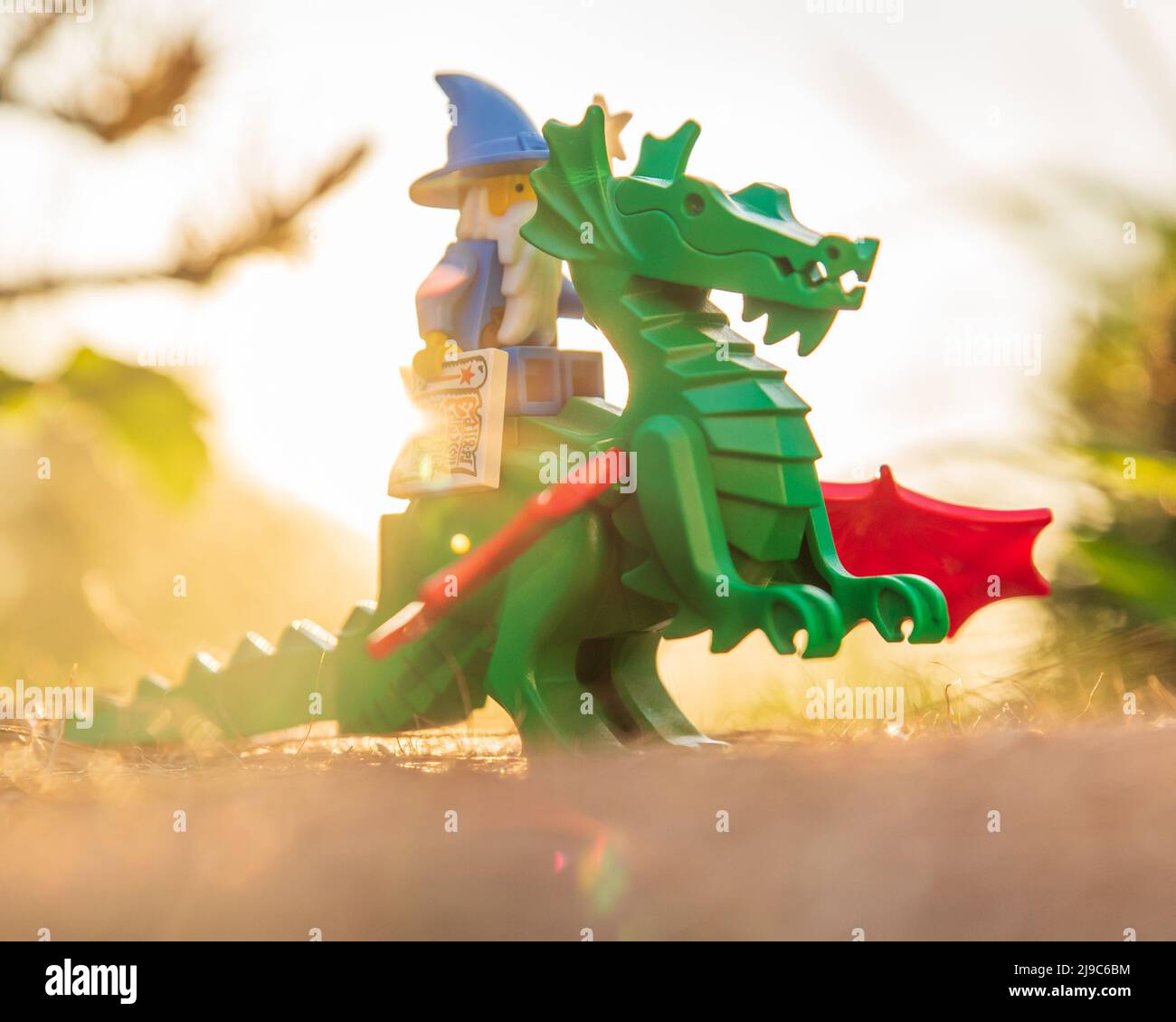 Mago lego immagini e fotografie stock ad alta risoluzione - Alamy