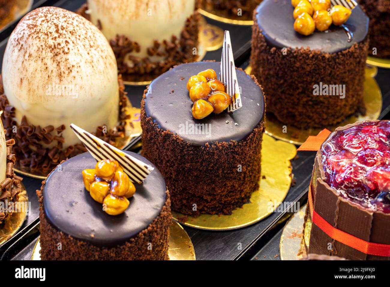 Tipi di torte immagini e fotografie stock ad alta risoluzione - Alamy