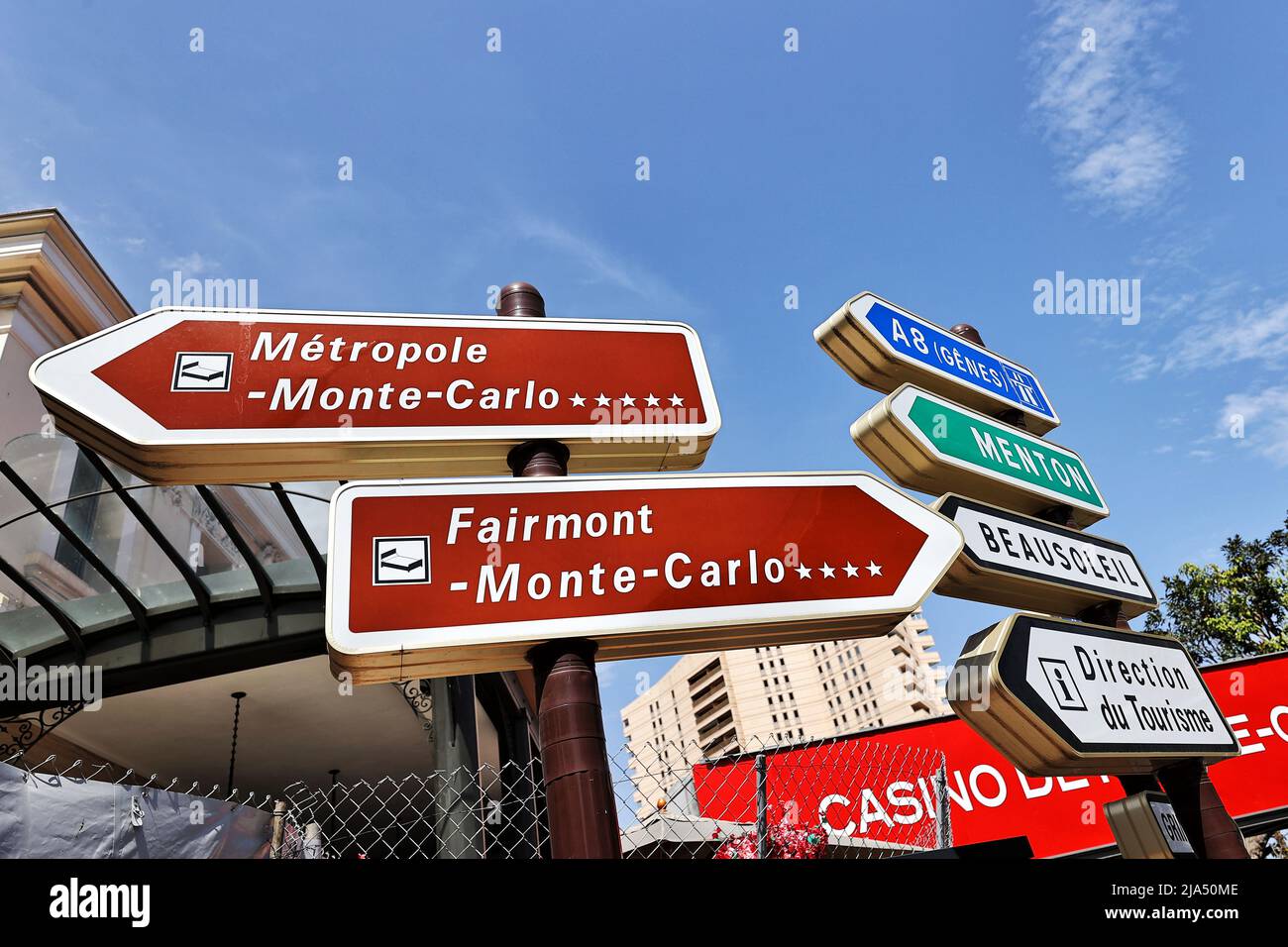 Road signs monte carlo monaco immagini e fotografie stock ad alta ...