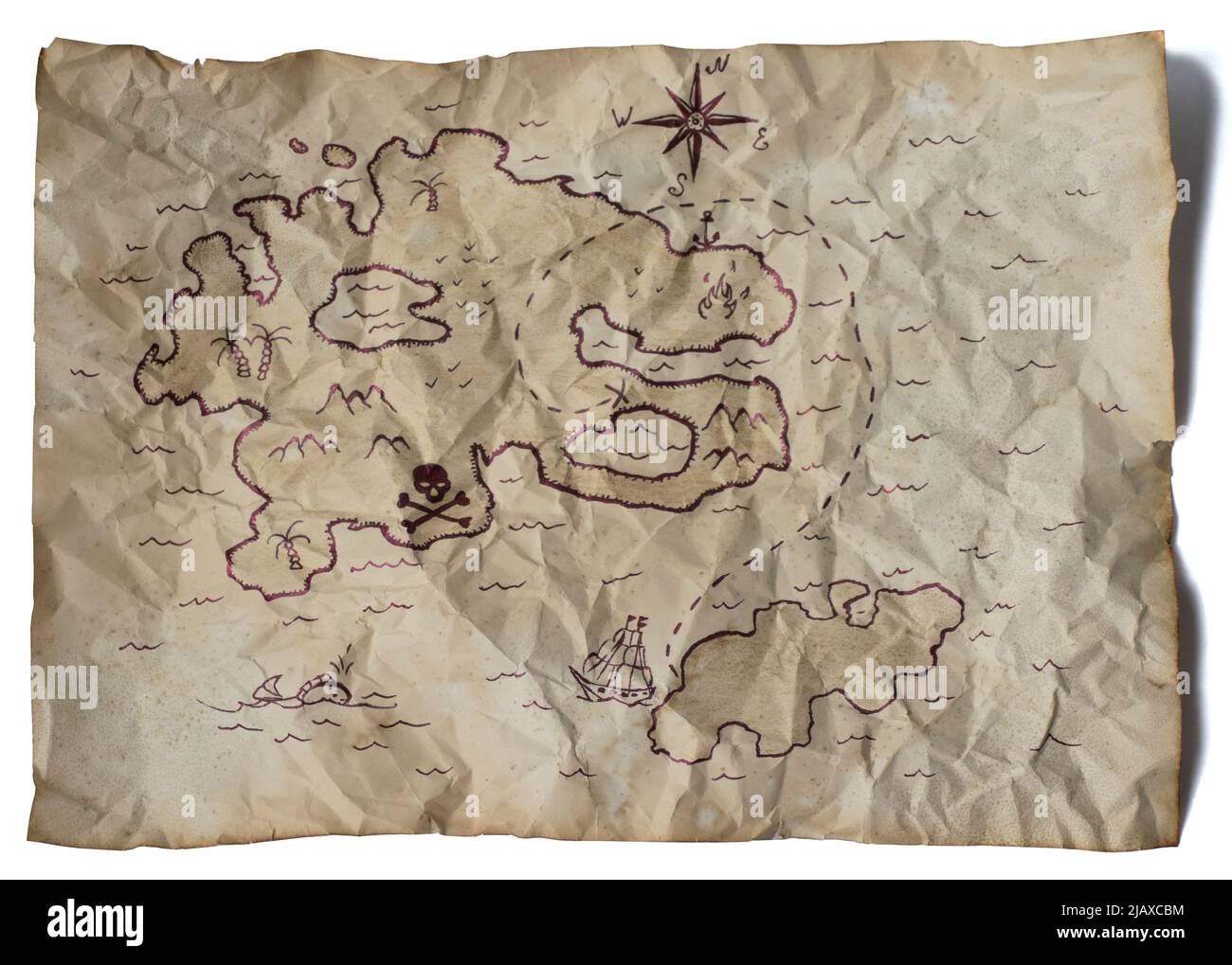 Vecchia mappa del tesoro. Mappa dei pirati sminuzzata su sfondo bianco ...
