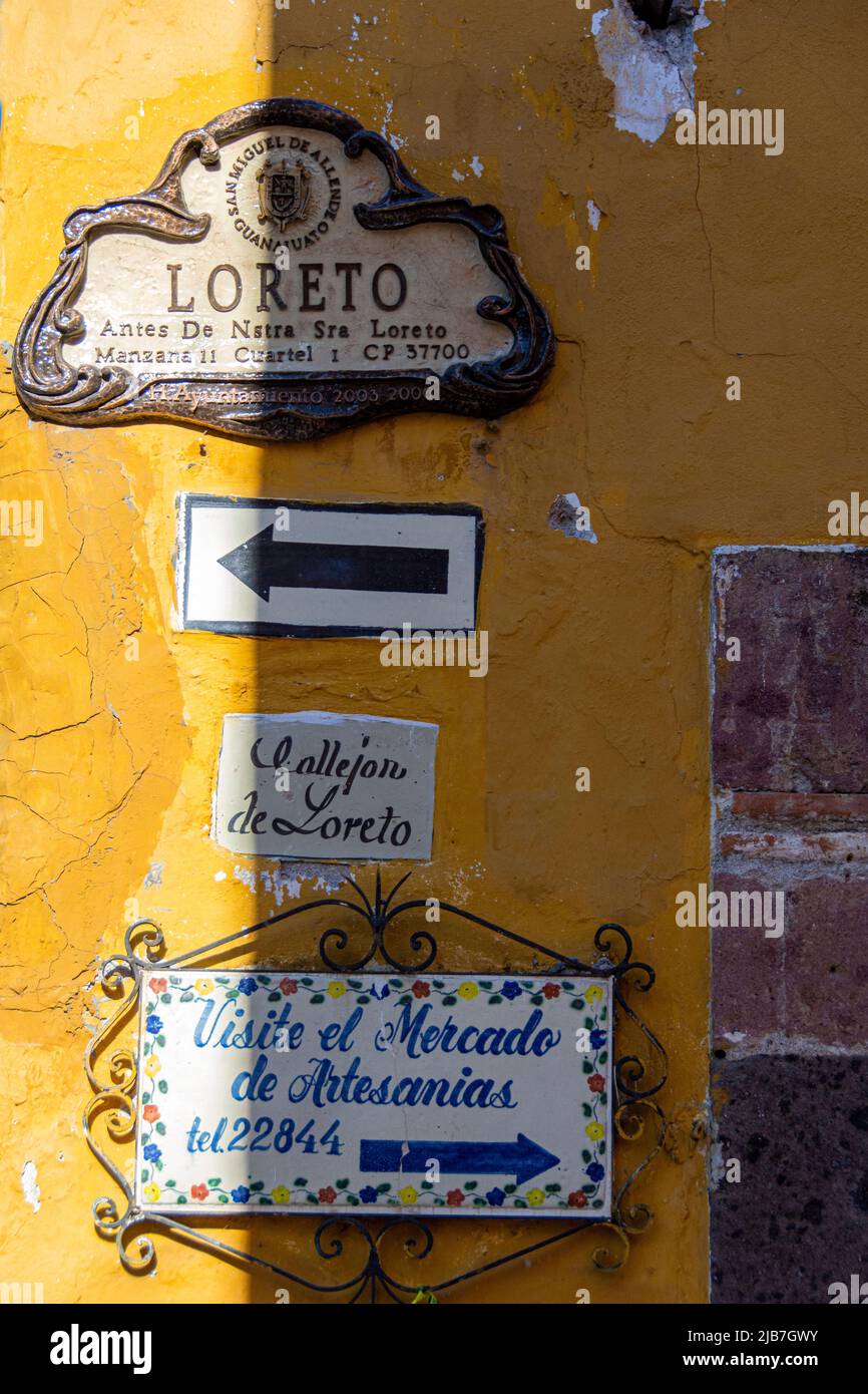 Comunicazione segnaletica di viaggio segnaletica di viaggio ...