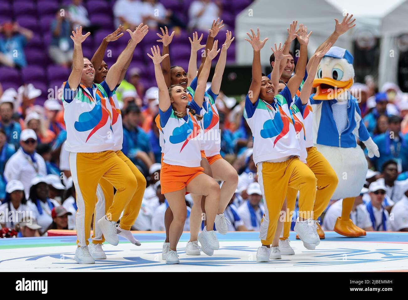 Orlando, Fl, US, 5 giugno 2022: Gli artisti ballano durante le ...