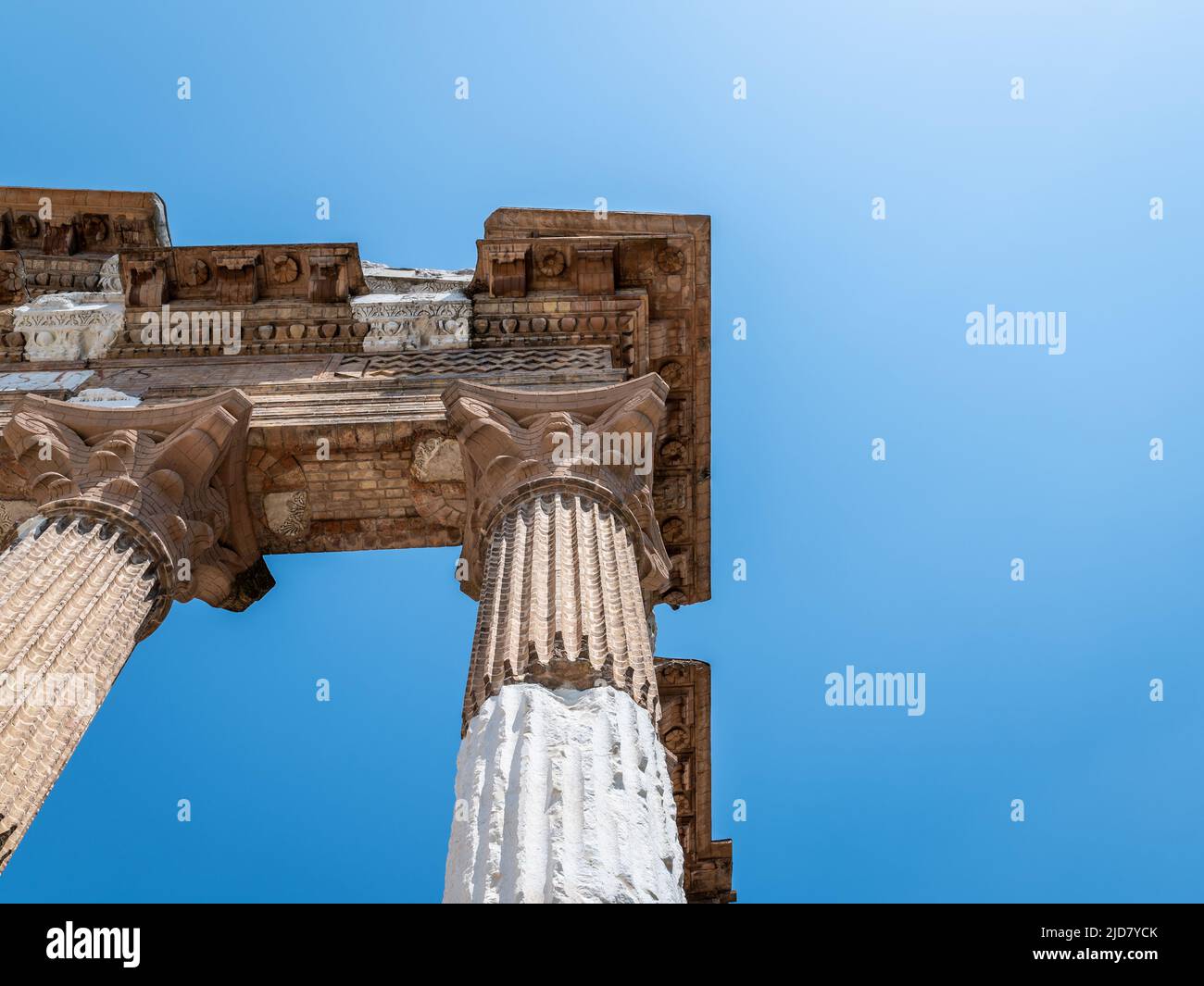 Tempio della triade capitolina roma immagini e fotografie stock ad alta ...