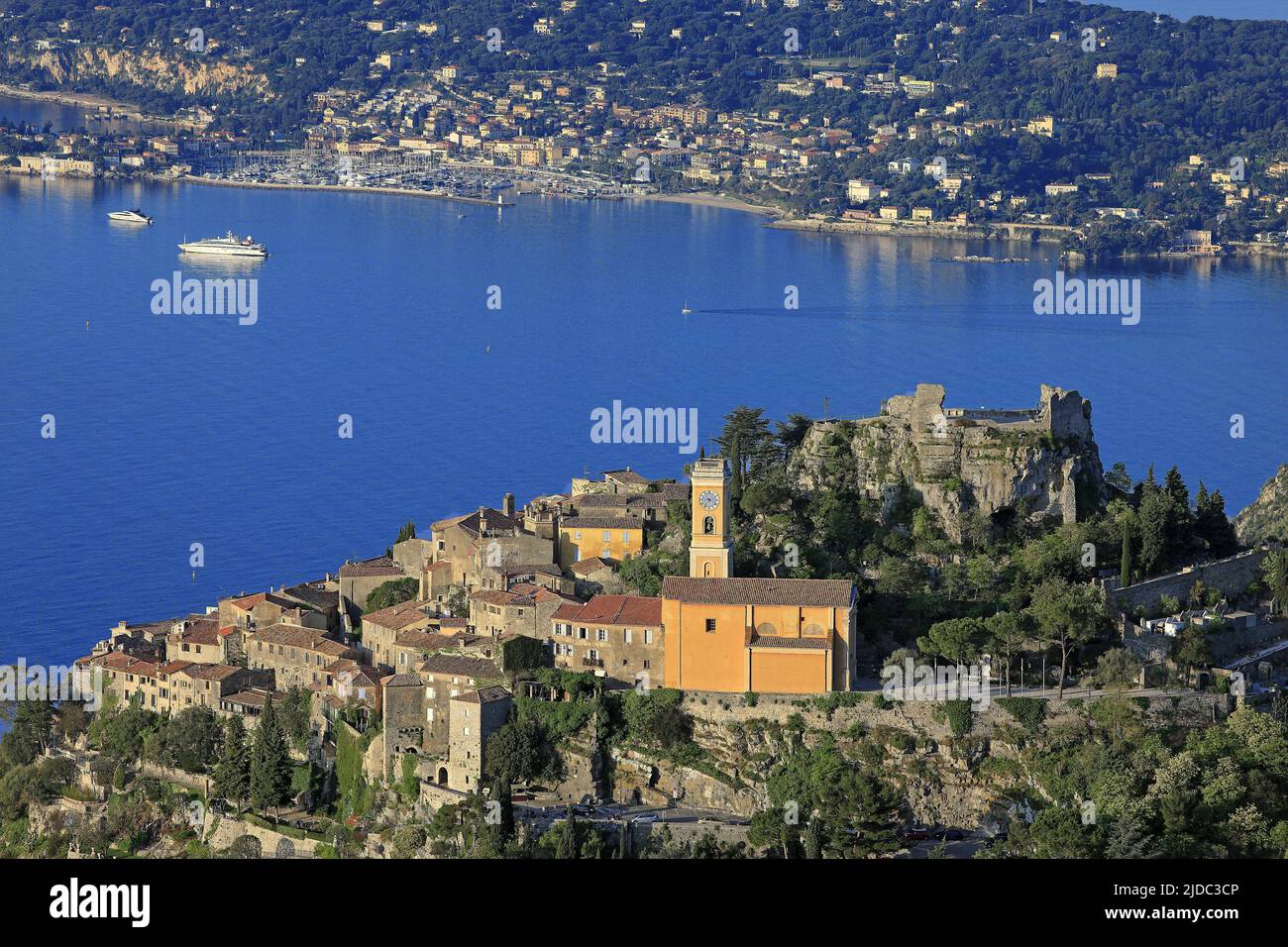 Villaggio arroccato immagini e fotografie stock ad alta risoluzione - Alamy