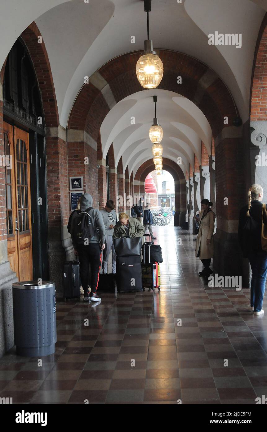 Stazione ferroviaria principale di copenahgen immagini e fotografie ...