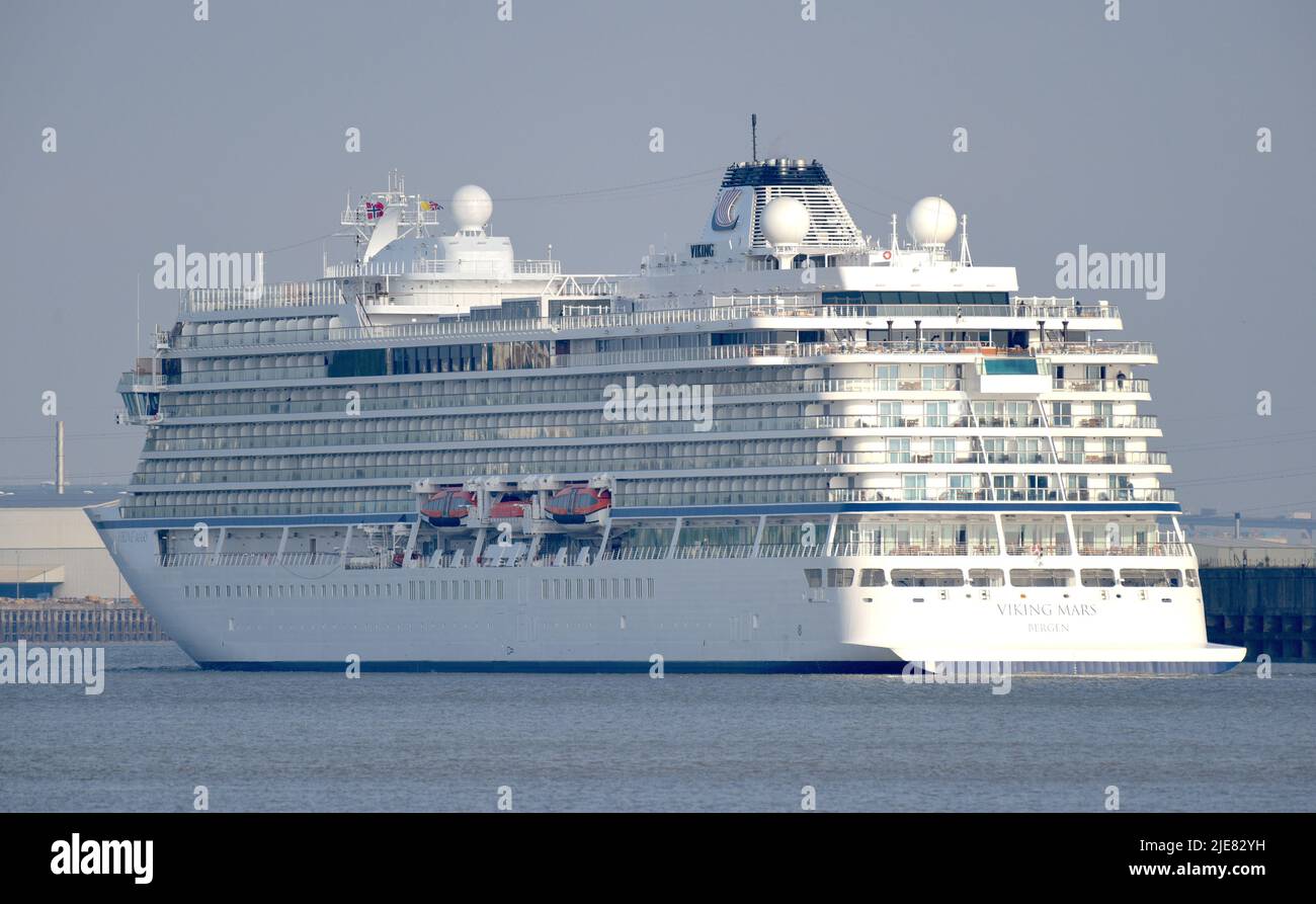 24/06/2022 Tilbury UK la nave da crociera Viking Mars fa il suo debutto ...