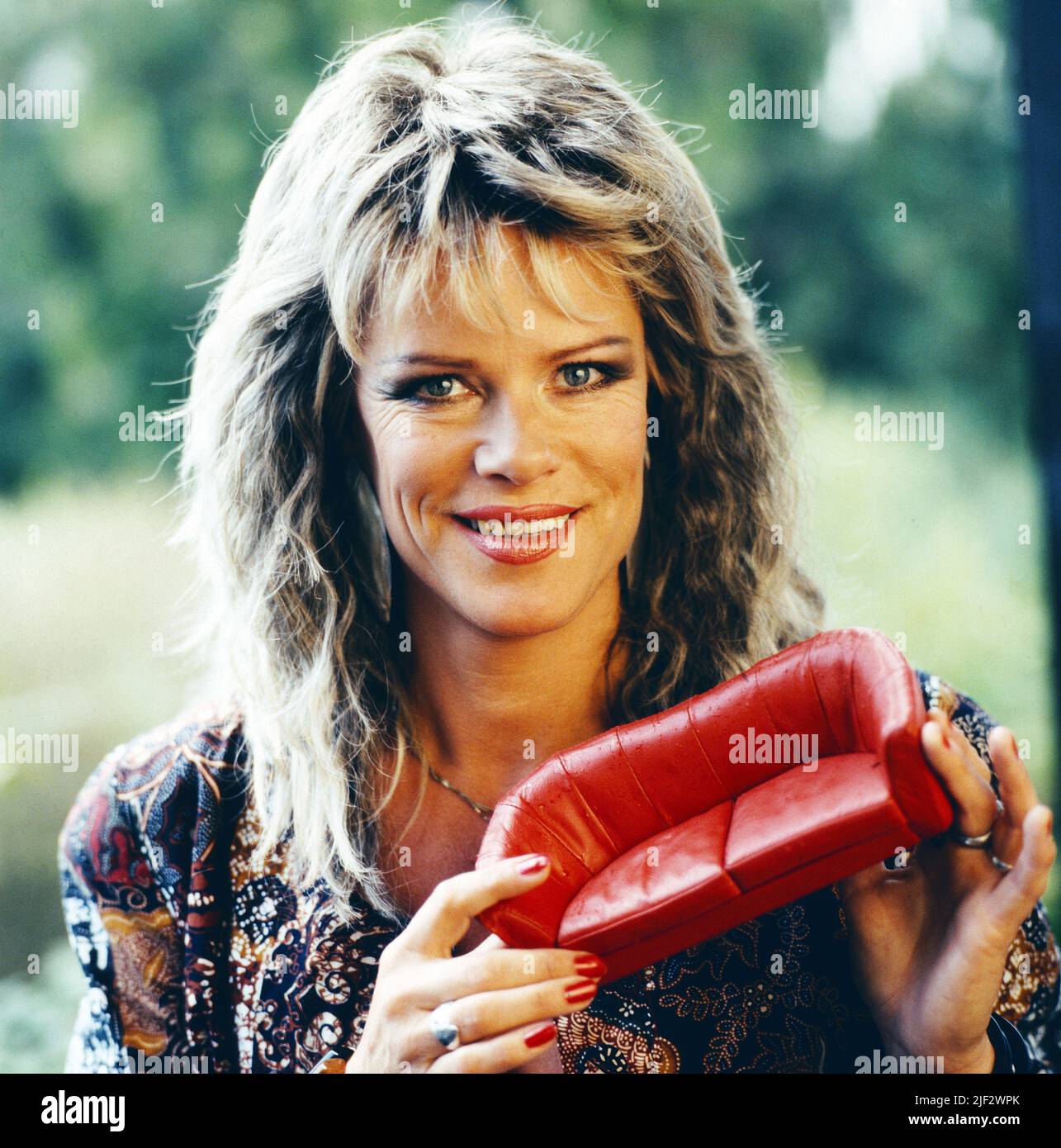 Die Rote Couch, ZDF Unterhaltungsagazin über Lebensarten und Gefühle ...