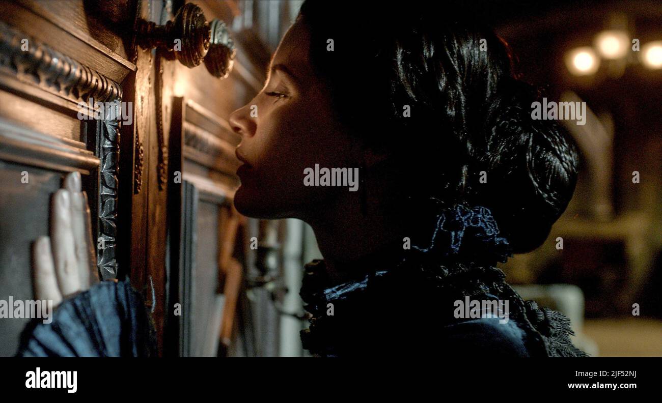 Jessica chastain crimson immagini e fotografie stock ad alta ...