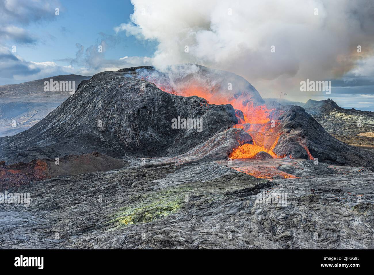 Vulcano in islanda immagini e fotografie stock ad alta risoluzione - Alamy