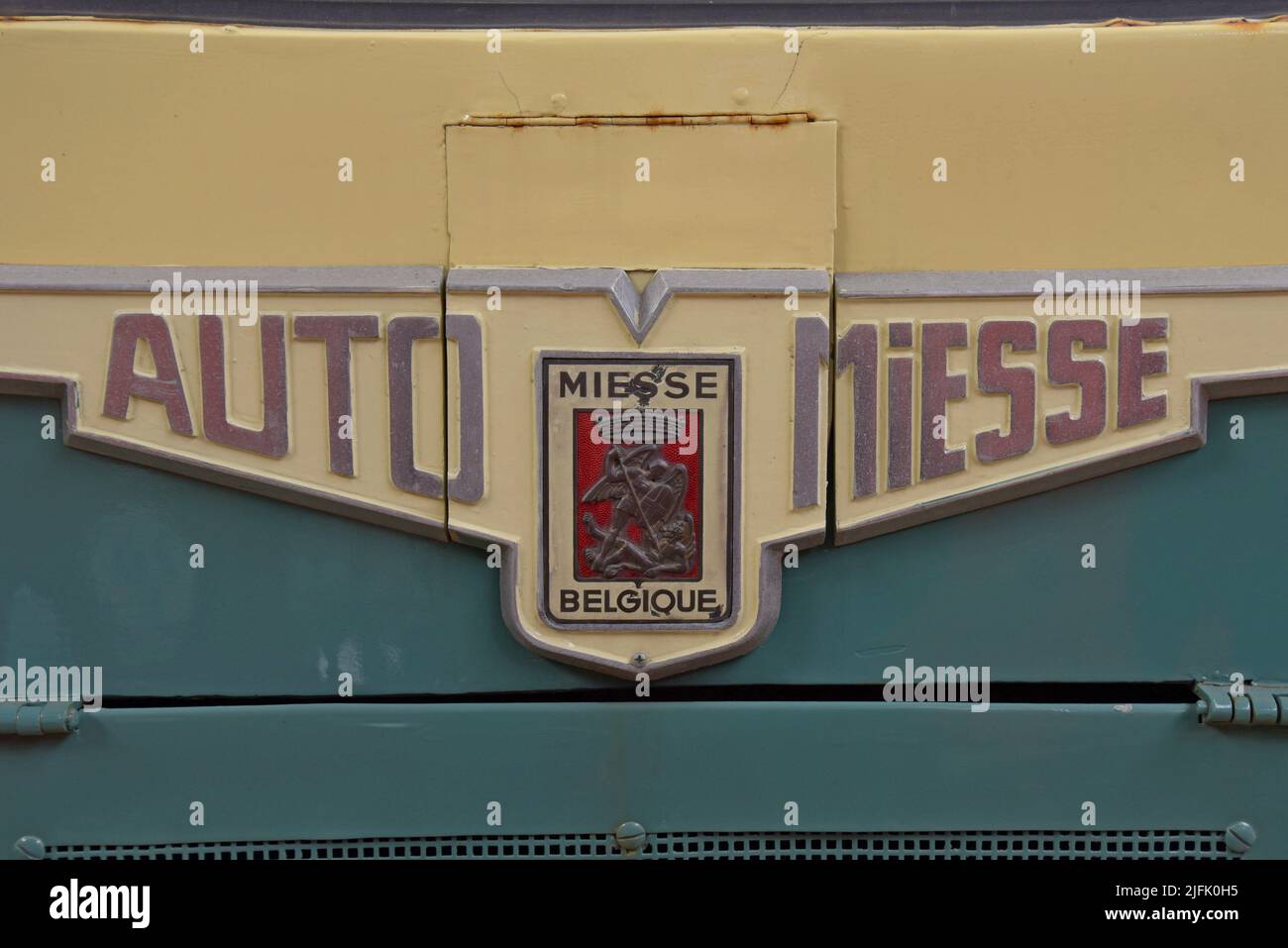 Distintivo per auto mancato immagini e fotografie stock ad alta ...