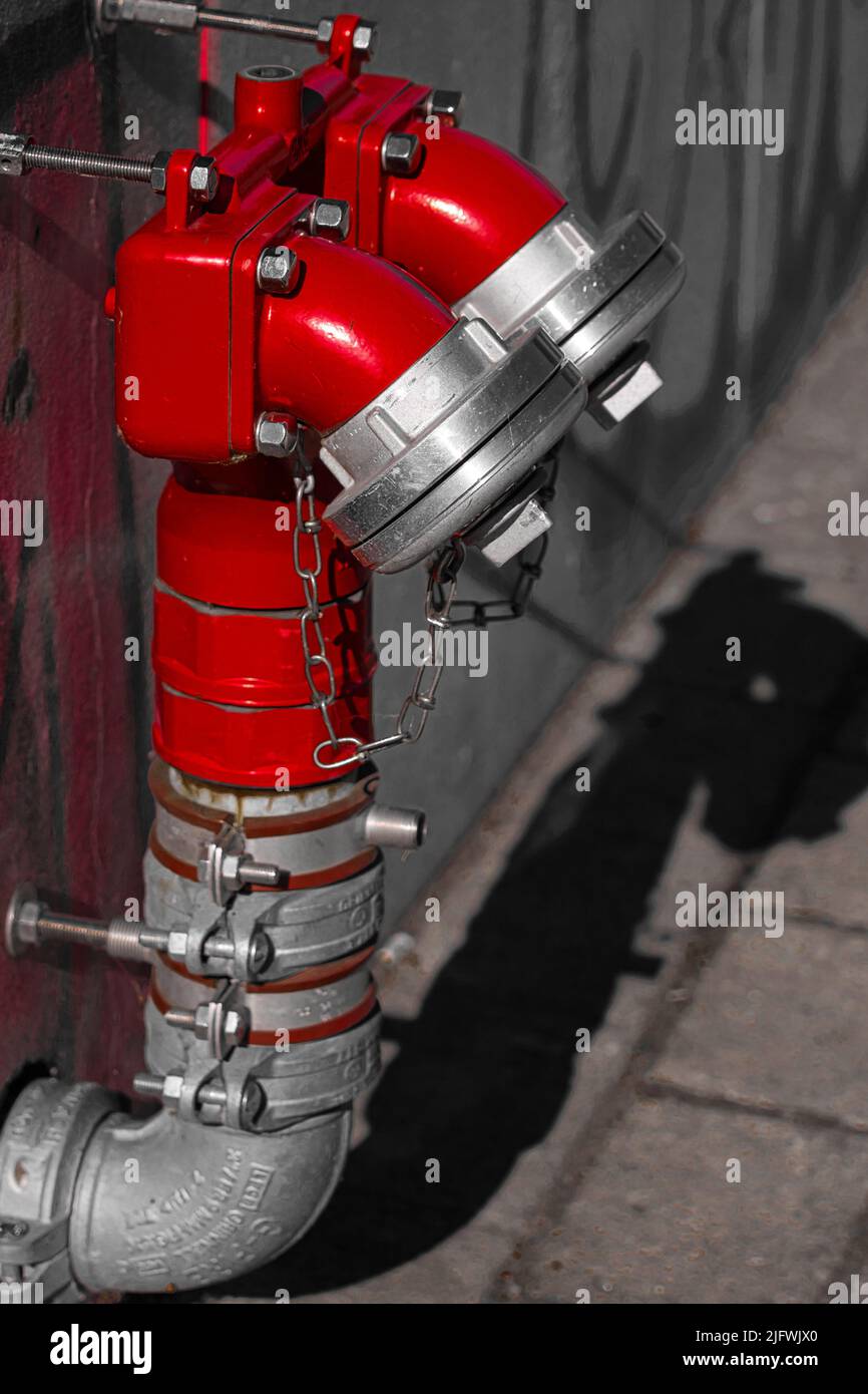 Fire hydrant system immagini e fotografie stock ad alta risoluzione - Alamy