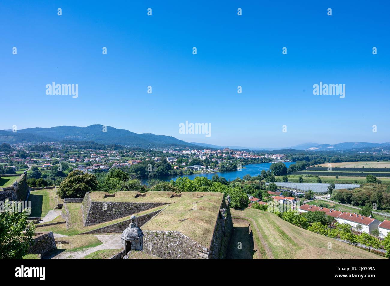 Tui valenca portogallo immagini e fotografie stock ad alta risoluzione ...