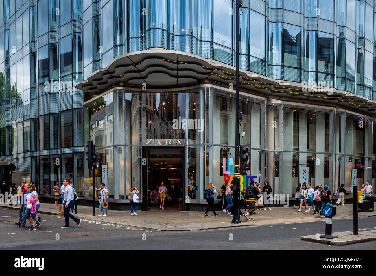Zara flagship store 61 oxford street london immagini e fotografie stock ...