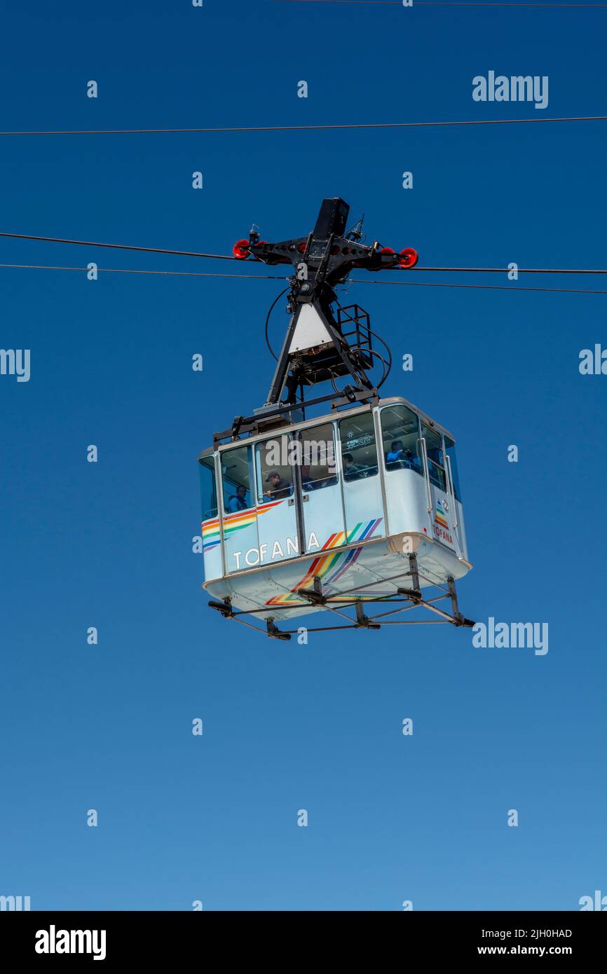 Cortina d'Ampezzo, Dolomiti, Italia - 8 luglio 2022 : funivia o funivia ...