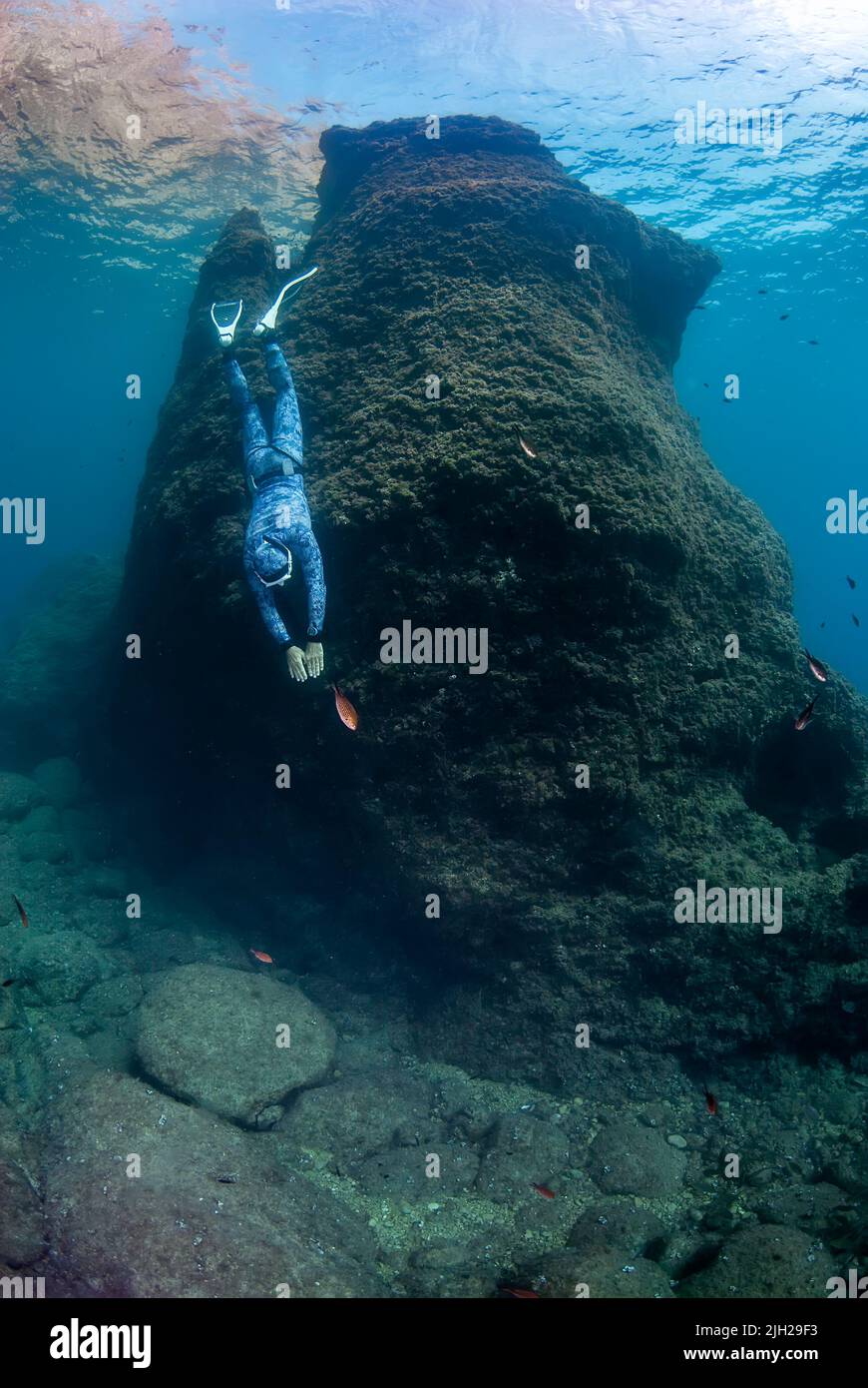 Immersioni in apnea immagini e fotografie stock ad alta risoluzione - Alamy