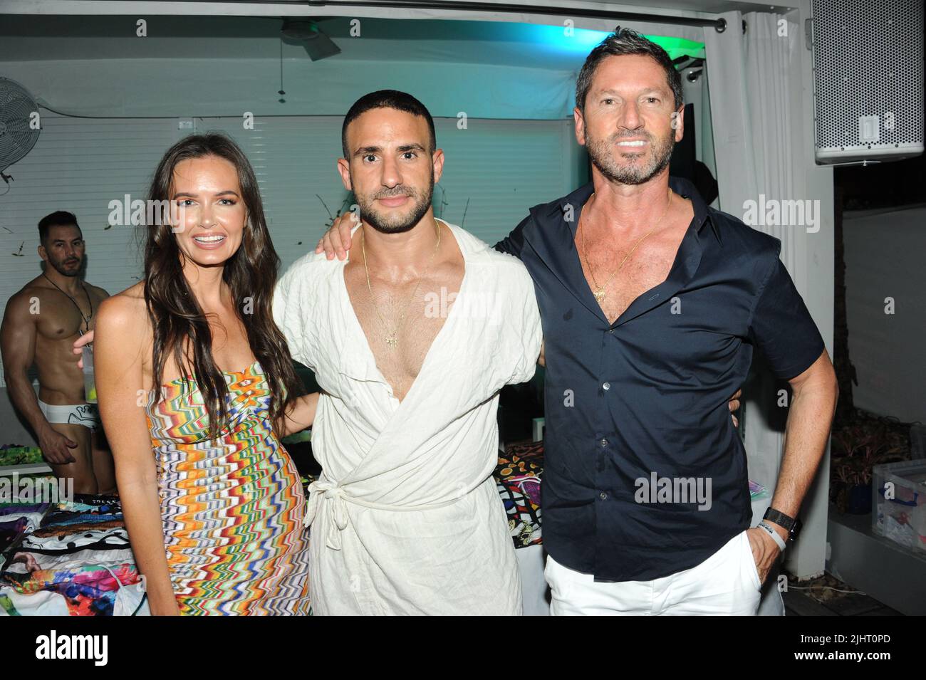 L'influencer e il modello Eliad Cohen debutta la collezione di costumi ...