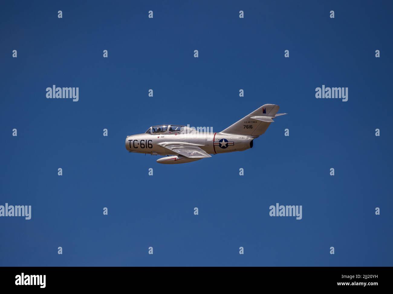 Mikoyan gurevich mig 15 caccia in volo immagini e fotografie stock ad ...