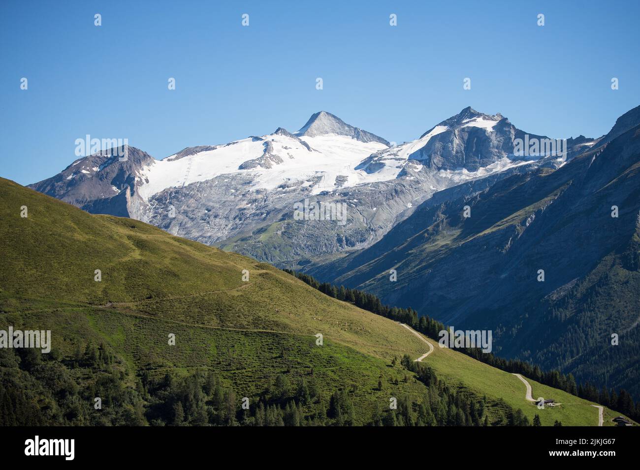 Pendenza di una collina immagini e fotografie stock ad alta risoluzione ...