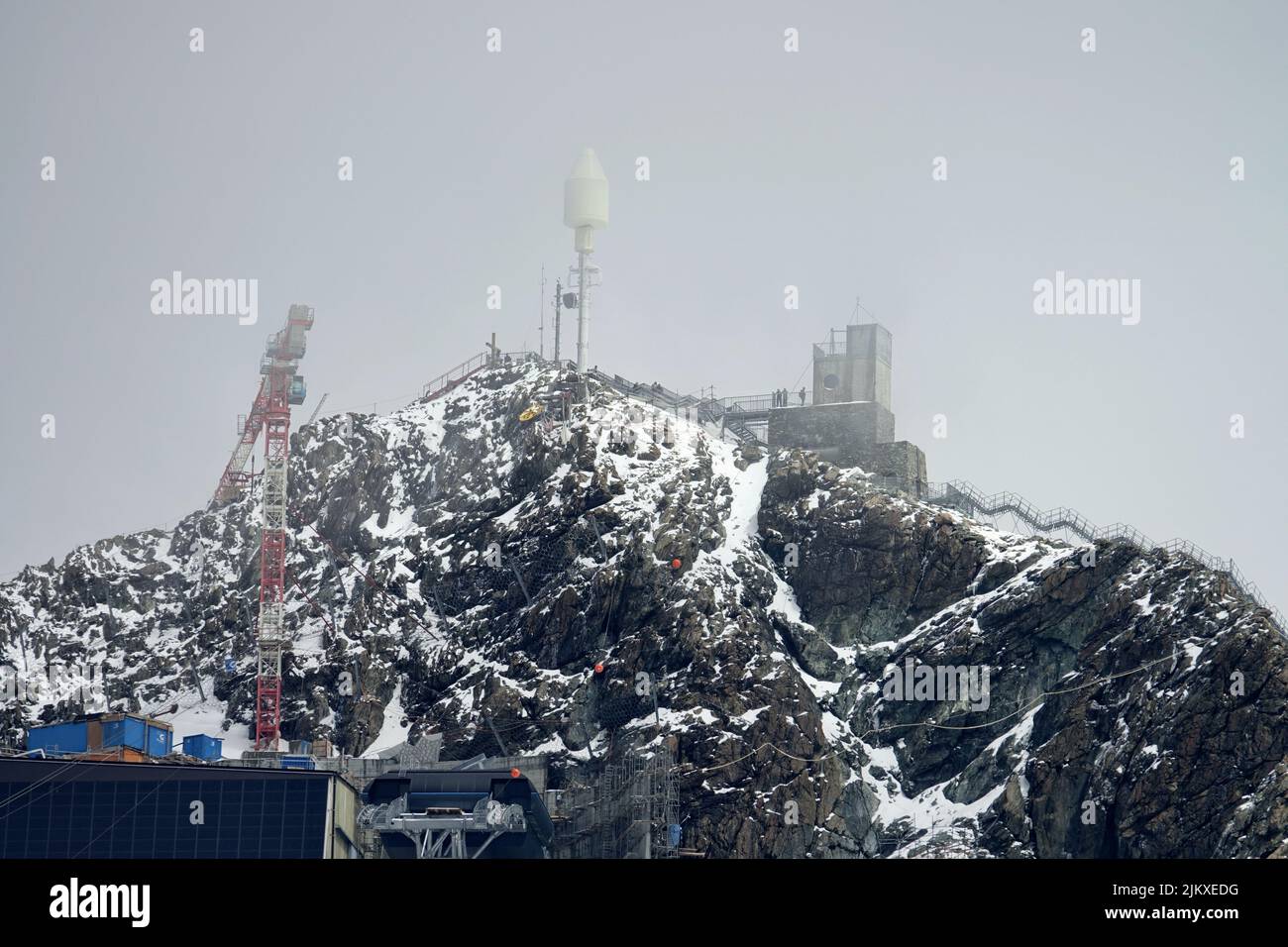 Klein Matterhorn, la stazione della funivia più alta delle alpi ...