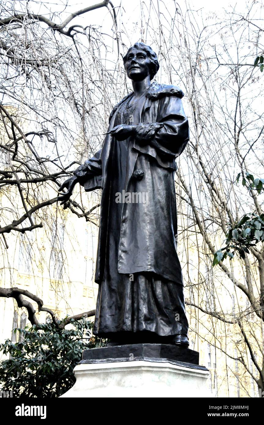 Statua di emmeline pankhurst immagini e fotografie stock ad alta ...