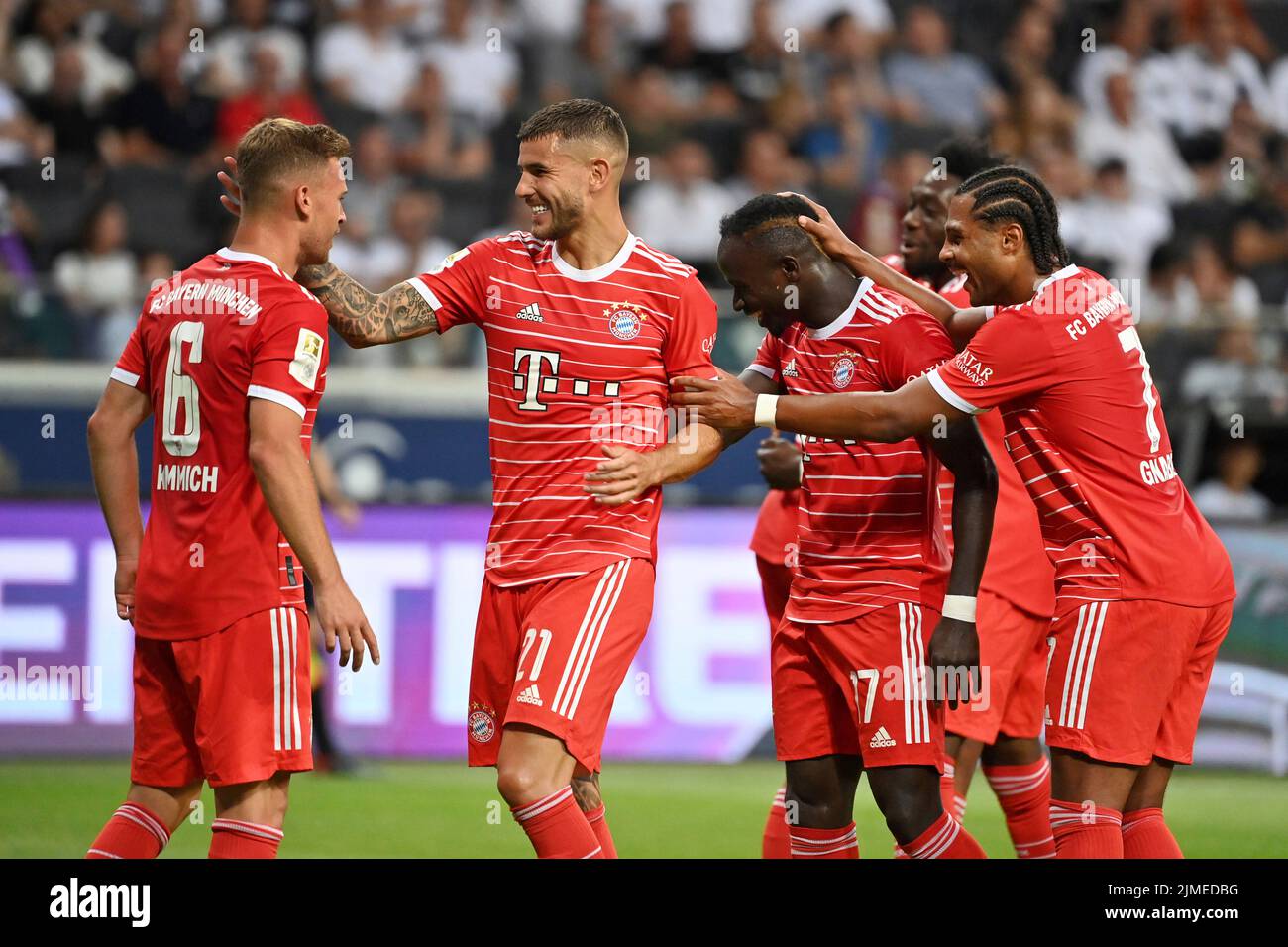 Francoforte, Germania. 05th ago, 2022. Goaljubel da sinistra: Joshua KIMMICH (FC Bayern Monaco ...
