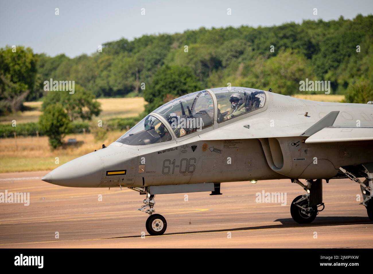 Leonardo jet trainer t346a master immagini e fotografie stock ad alta ...