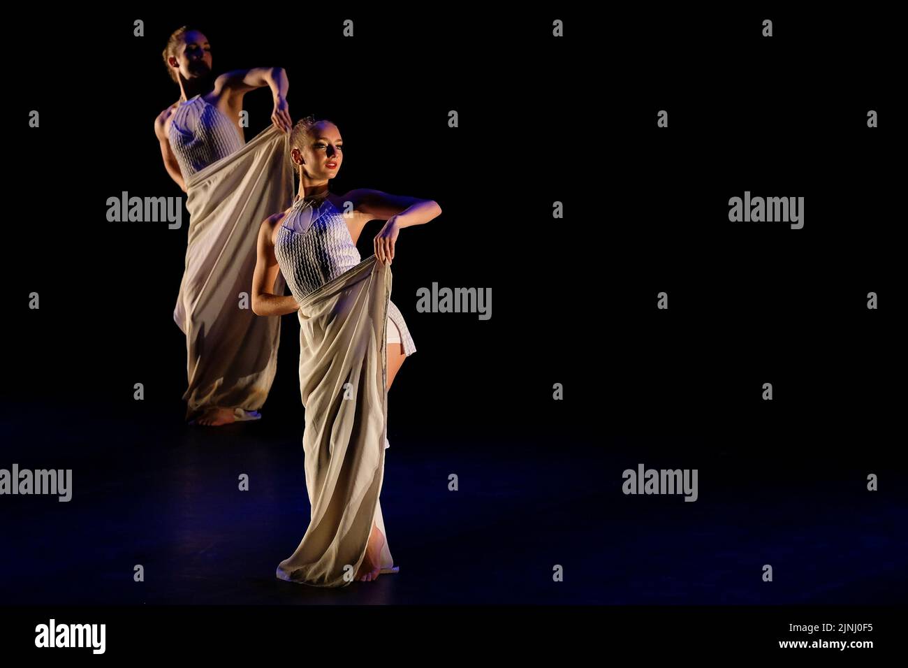 Momix torna a momix immagini e fotografie stock ad alta risoluzione - Alamy