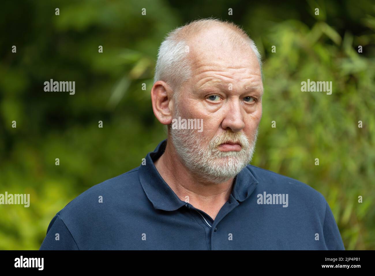 Persona dubbiosa immagini e fotografie stock ad alta risoluzione - Alamy