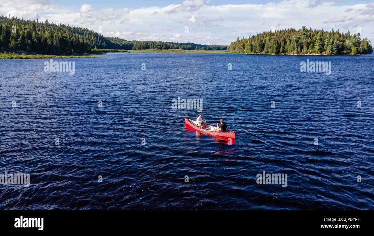 Canoa camping immagini e fotografie stock ad alta risoluzione - Alamy